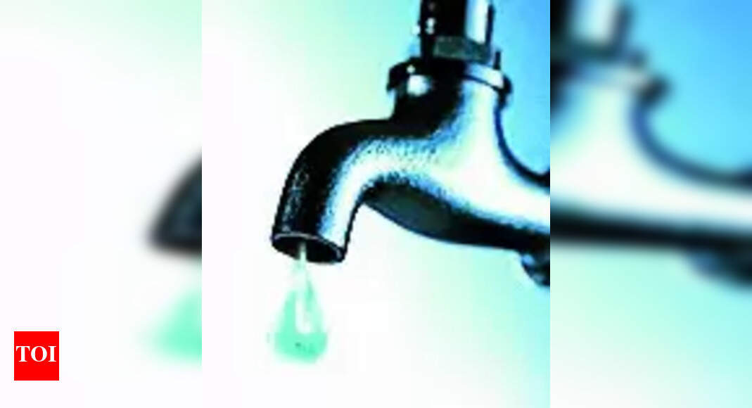 Water Scarcity: Water shortage triggers protest | Kochi News - Times of ...