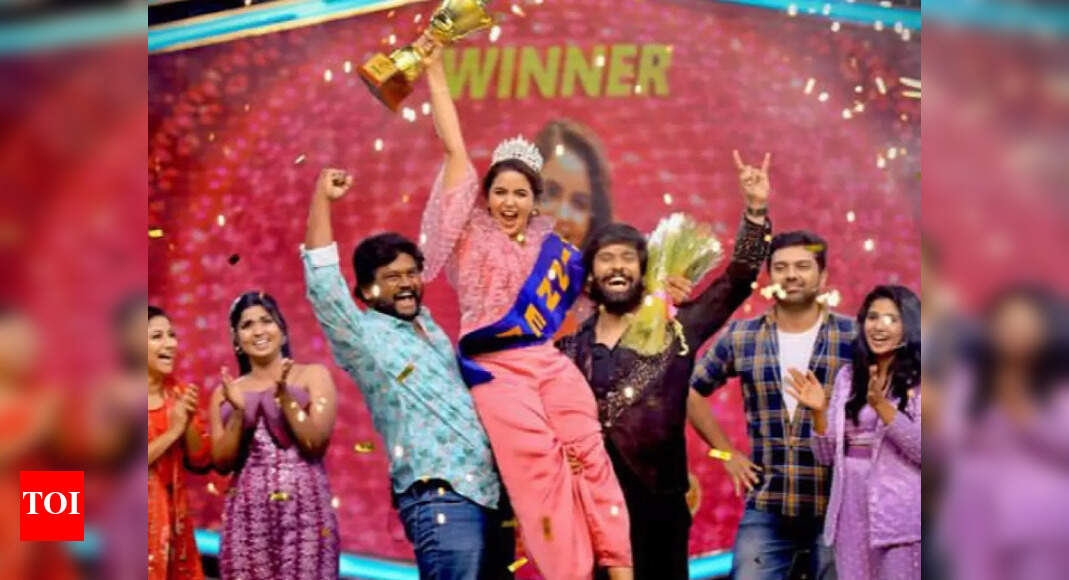 Ranjithame season 3 grand finale: Chaithra Reddy lifts the trophy ...
