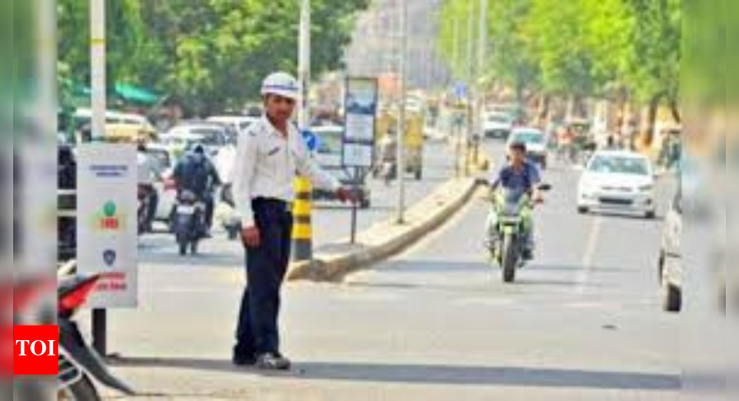 Over 7000 challaned for double parking, Rs 7 lakh recovered in fines ...