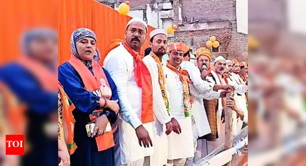 Muslims: With Muslims joining, roadshow becomes carnival of Kashi ...