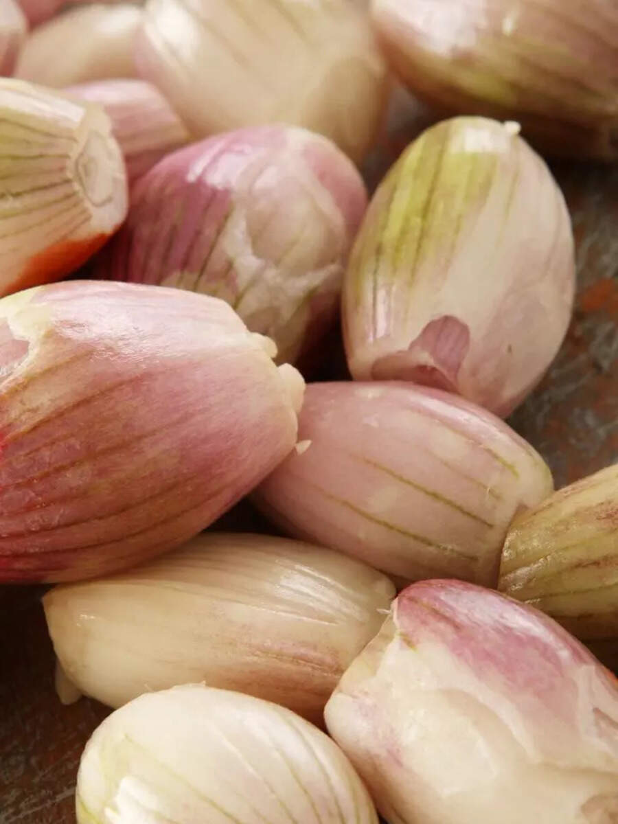 10 benefits of eating raw onions in summer season | Times of India