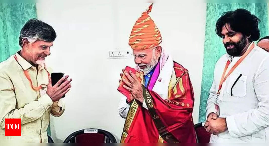 NDA allies join PM Modi in Varanasi, confident of 'abki baar 400 paar' | India News - Times of India