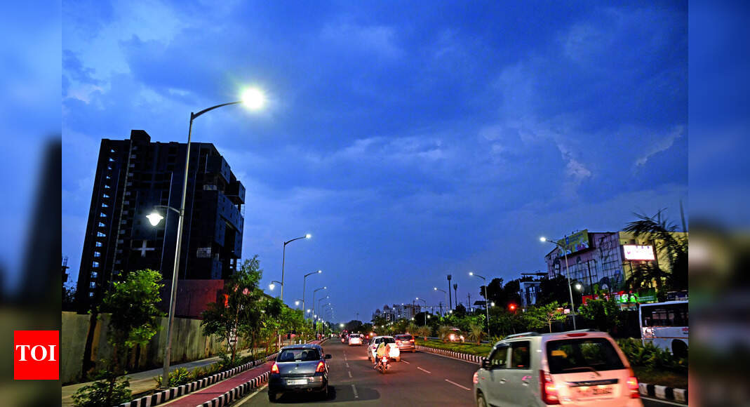 Weather Forecast: Strong winds & evening rain bring respite after a hot ...