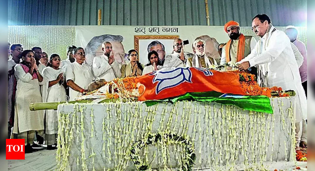 Sushil Modi: Sushil Modi’s mortal remains consigned to flames in Patna ...