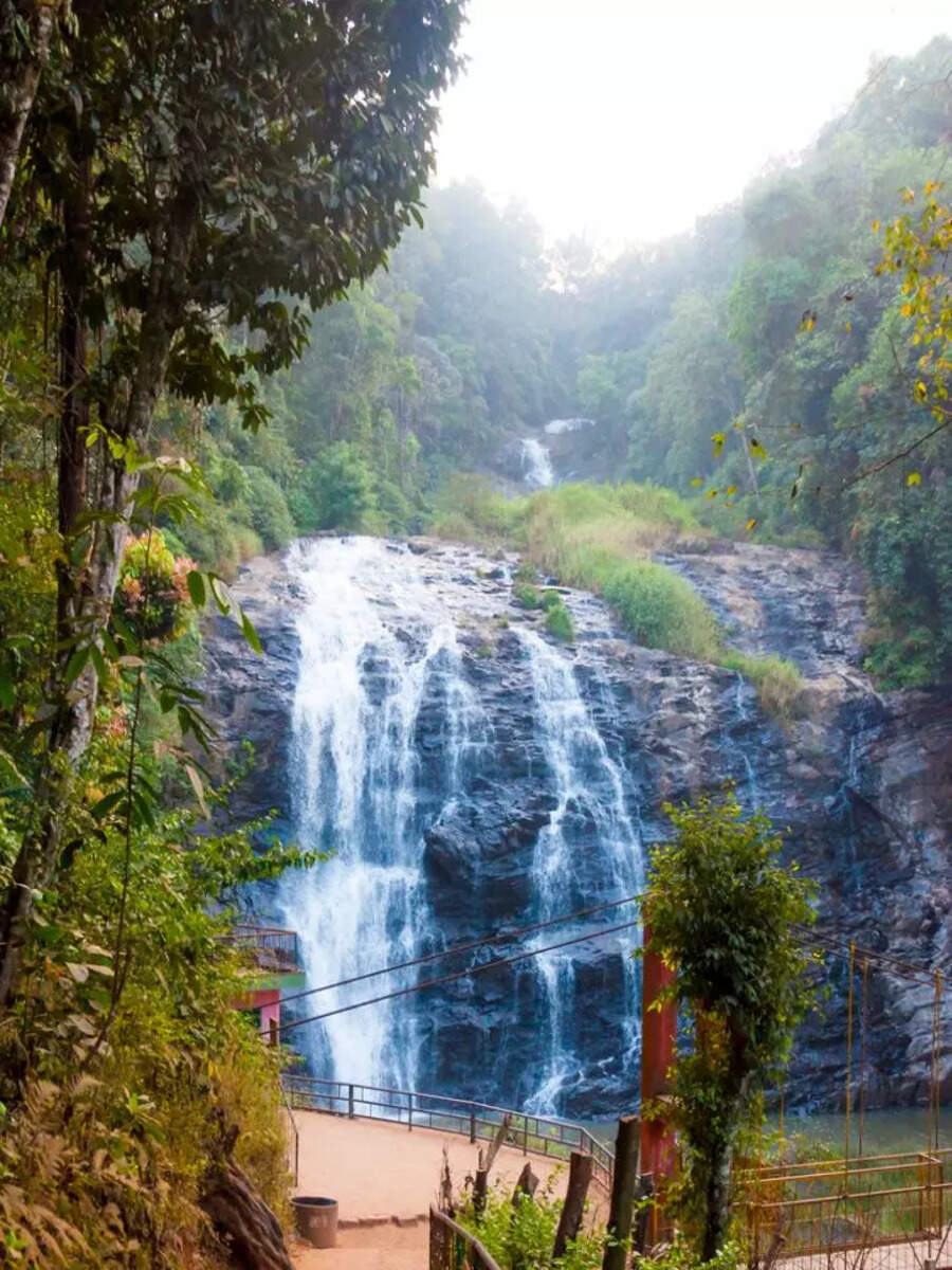 7 spectacular waterfalls to explore in Uttarakhand | Times of India