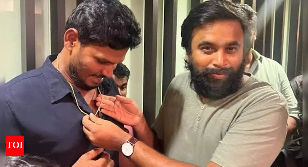 Are 'Ayothi' duo Sasikumar and Manthira Moorthy reuniting again? Here's ...