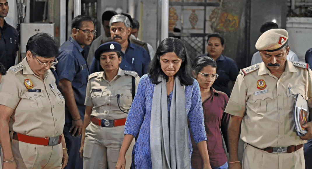 Swati Maliwal Assault Case Live Updates: Delhi Police seeks 7-day ...