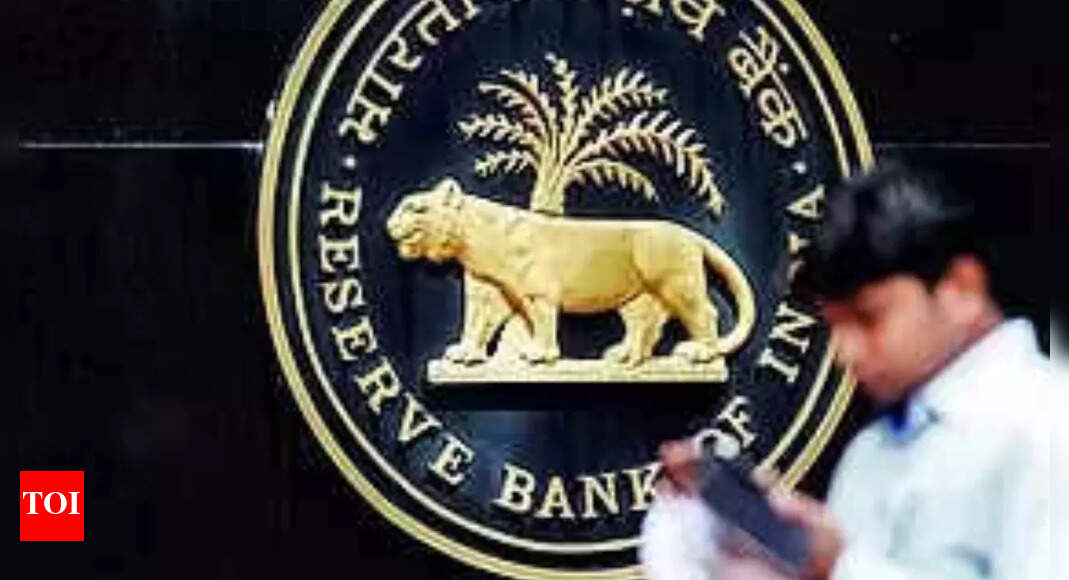 RBI addresses ARC execs on compliance - Times of India
