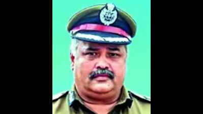 SC asks police not to arrest ex-DGP, issues notice to Tamil Nadu ...
