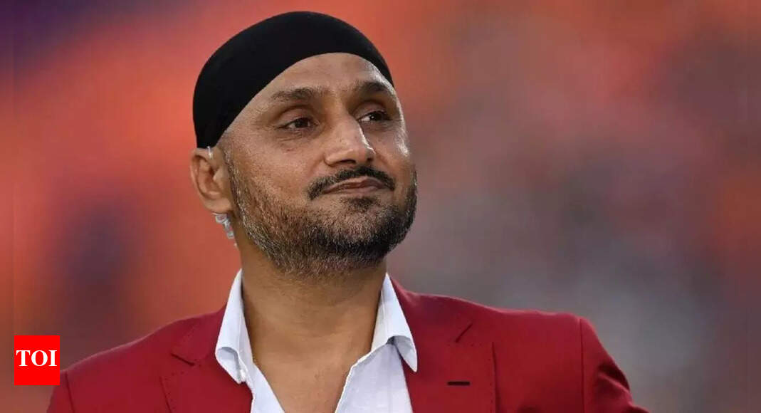 Not Virat Kohli - Harbhajan Singh names RCB's unsung hero in IPL Playoffs-qualifying win against ...