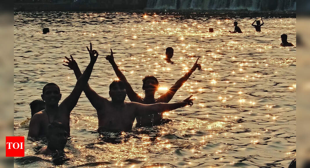 Weather: Dry Weather Expected In Nashik & Dhule Today; Morning Best ...