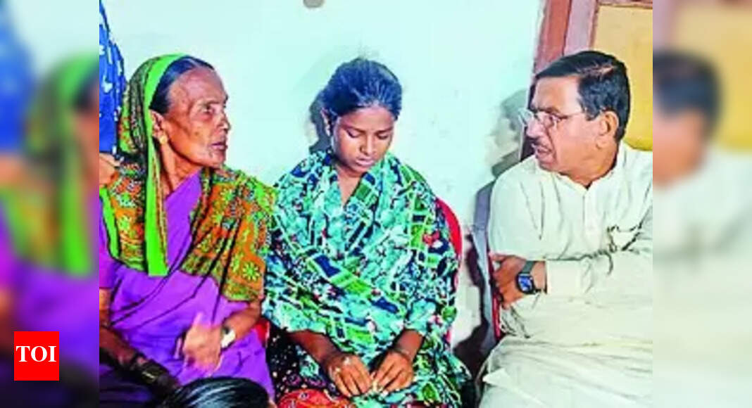 CBI Probe: CBI must probe Neha, Anjali murders: Joshi | Hubballi News ...