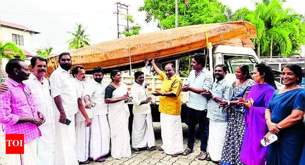 Fisherfolks: Fisherfolks in Maradu get boats, nets at 75% subsidy ...