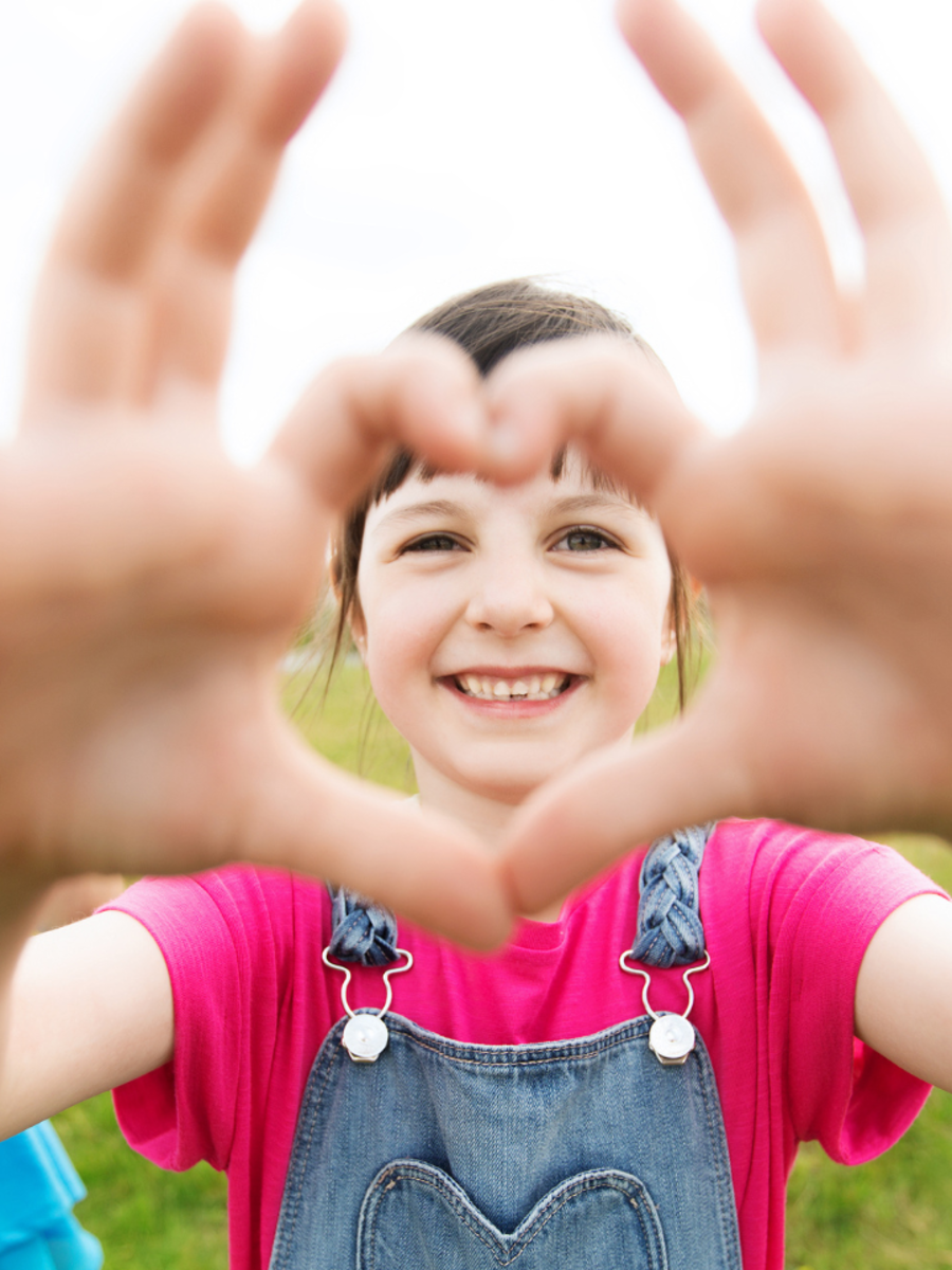 9 things that are common in happy children | Times of India