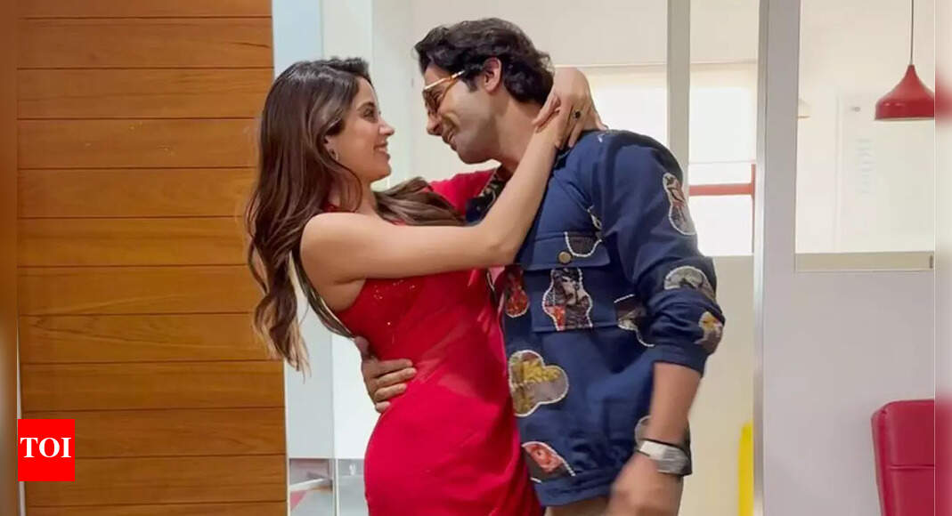 Rajkummar, Janhvi's song 'Agar Ho Tum' from 'Mr & Mrs Mahi' is all about love in Jaipur | Hindi ...