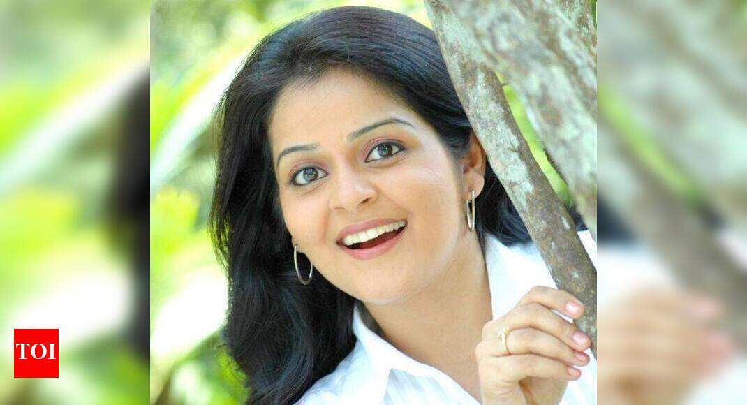 Roma joins Mohanlal's Grandmaster | Regional Movie News - Times of India