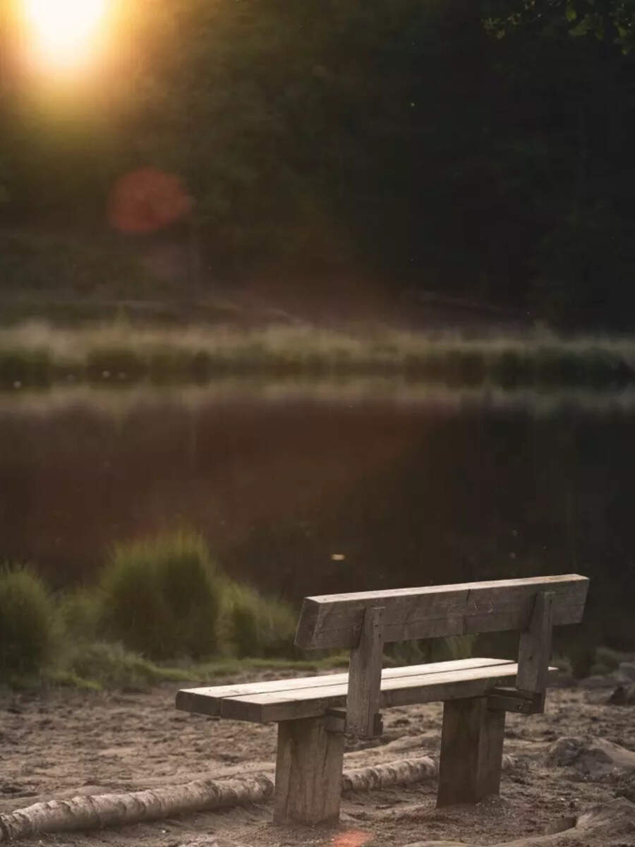 10 uplifting quotes to deal with loneliness | Times of India