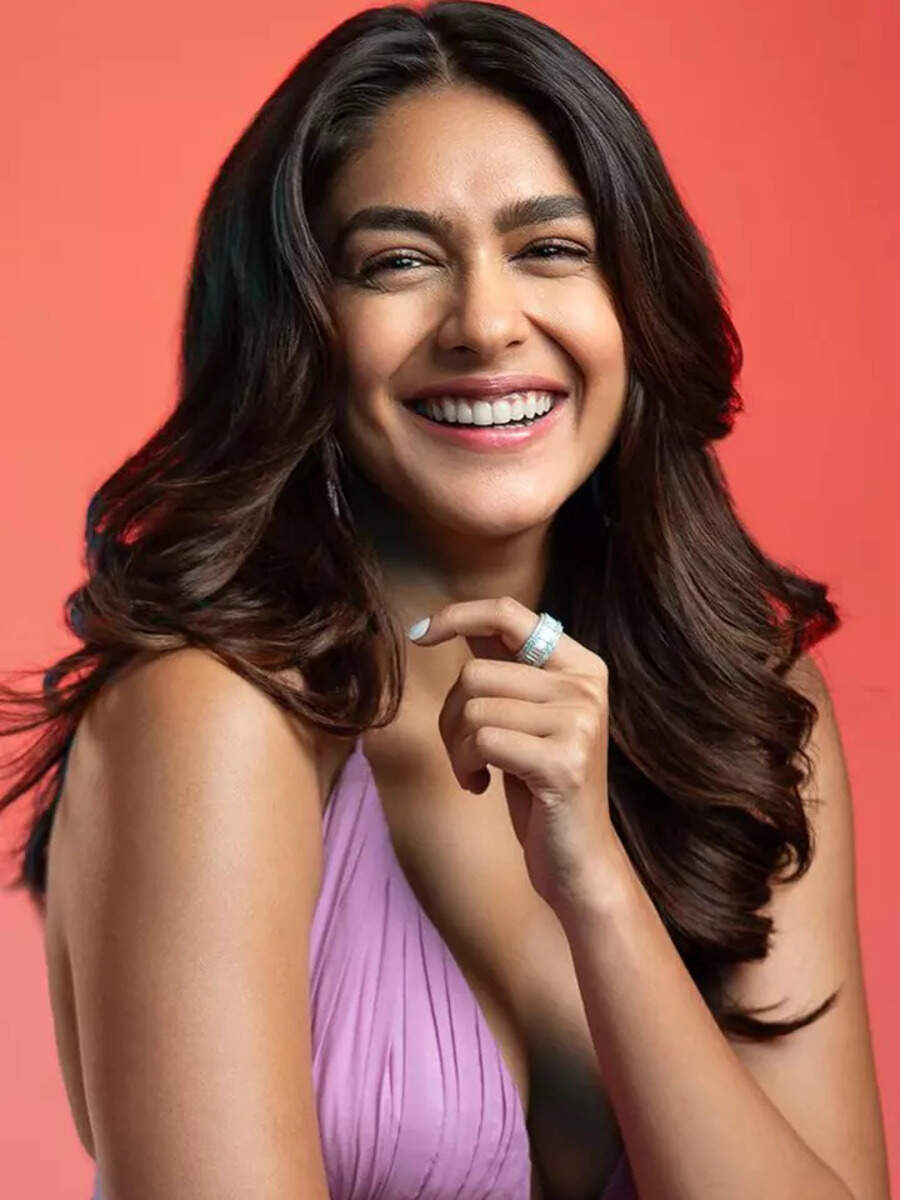 Mrunal Thakur's style diaries inspire casual outings | Times of India