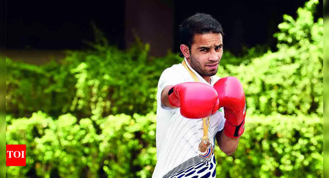 Paris Olympics: Indian boxers fight in final qualifiers | Boxing News ...