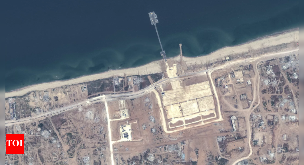 UN resumes transporting aid from US-built pier in Gaza - Times of India