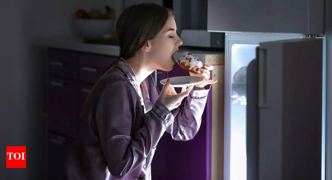 Eating late at night just four days a week can cause this cancer - The ...
