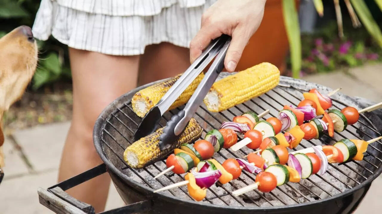 Roasting every zodiac sign 60 photos - Youhoroscope.com
