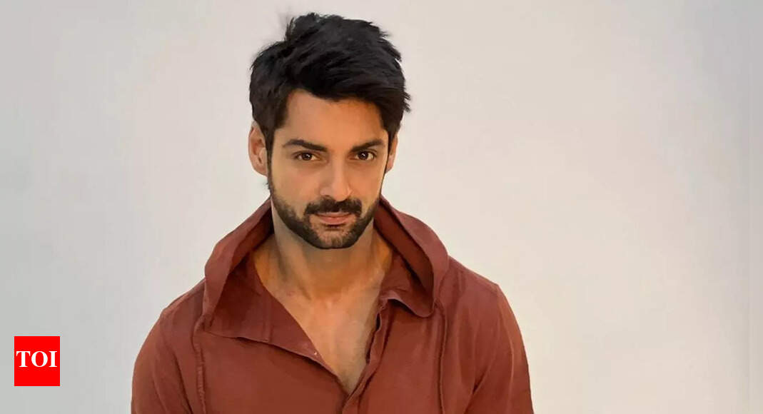 Karan Wahi remembers fondly his first show 'Remix'; writes ‘The First ...