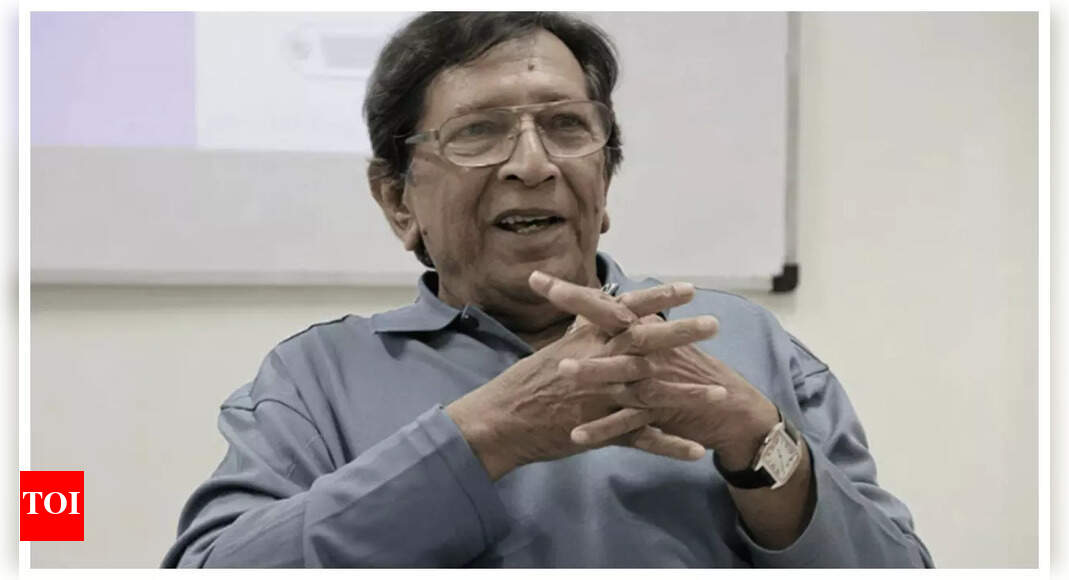 Veteran Pakistani actor Talat Hussain dies at 83 | - Times of India
