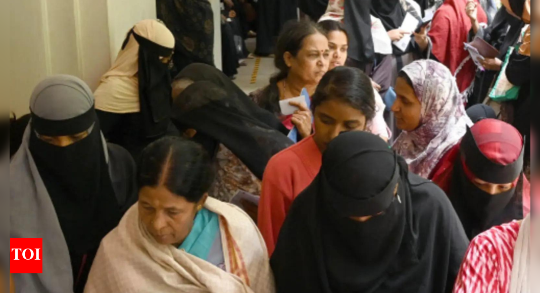 Thousands of women swamp Bengaluru GPO on dole rumours | Bengaluru News ...