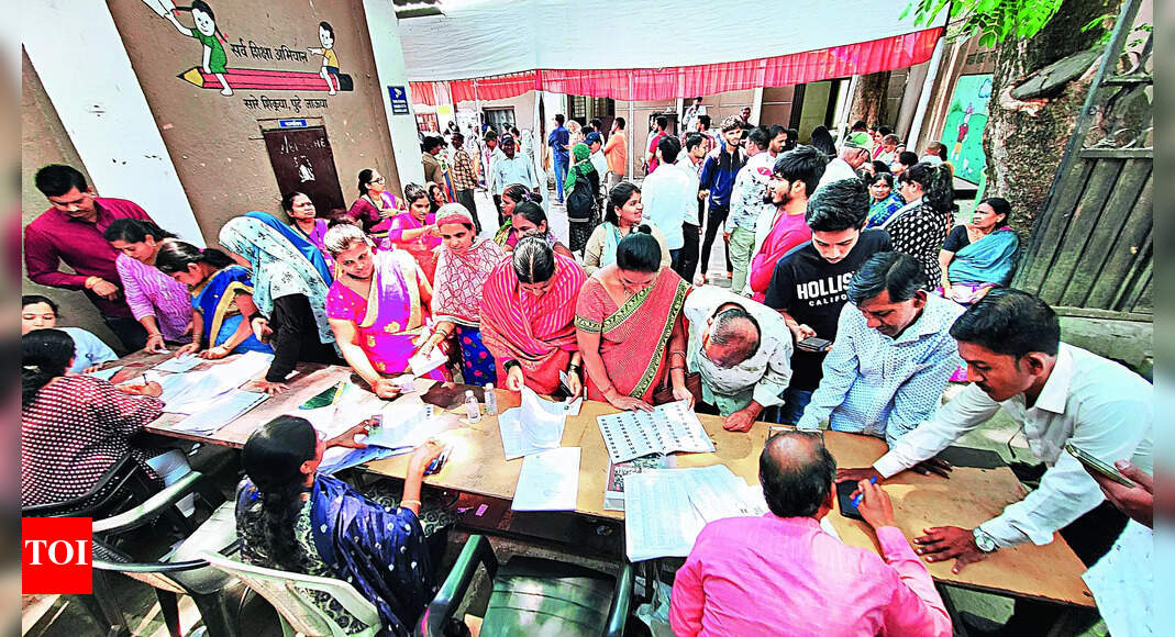 Election Staffers: 1,600 election staffers at counting centres for 4 ...