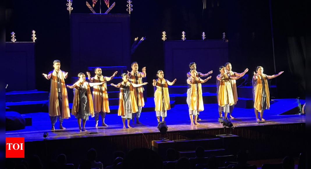 Revisiting the last day of ‘Mahabharata’ war with Dharamvir Bharti’s ‘Andha Yug’ - Times of India