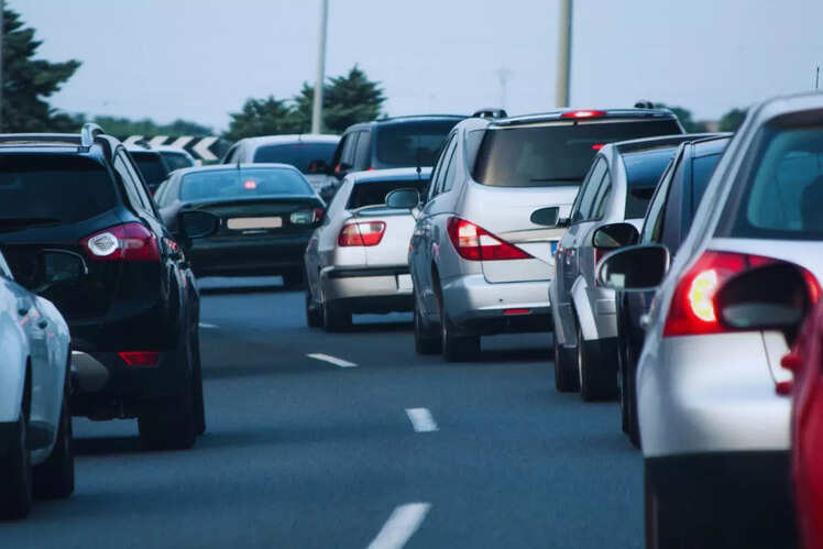 Traffic jam on Everest: 5 pristine places in India that are witnessing unusual crowd this summer ...