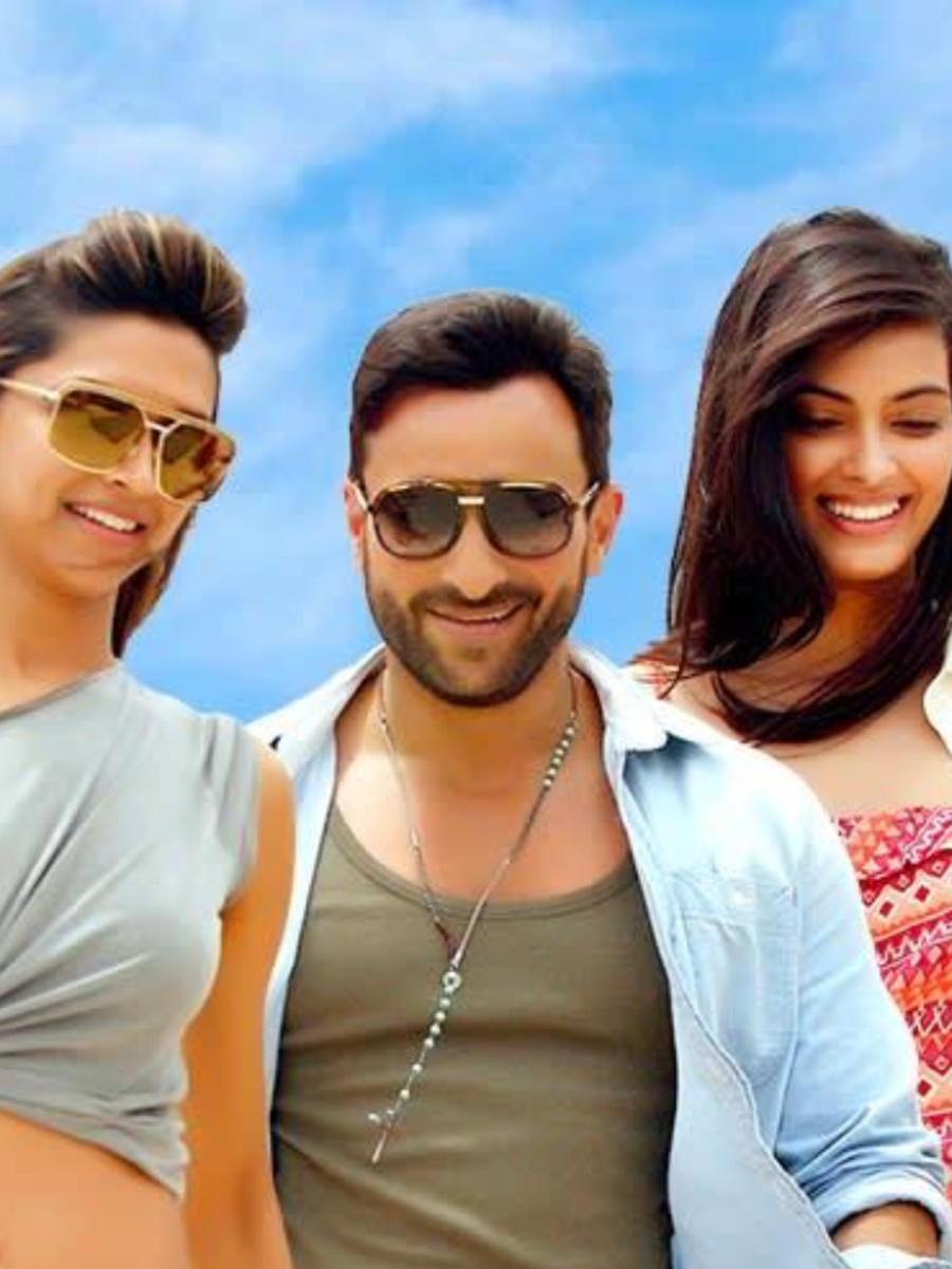 8 Bollywood Movies To Watch With Your Girl Gang: Cocktail To Queen ...