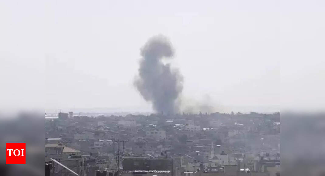 Israel again bombs Rafah as Security Council to discuss camp blaze ...