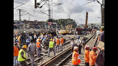 Mumbai-Surat Trains: Goods Train Derailment at Palghar Impacts Mumbai ...