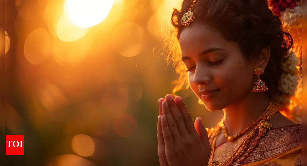 Surya Arghya: Why do we offer Surya Arghya and know its benefits ...