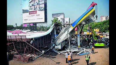 Hoarding Crash Case: Criminal Conspiracy Charge Added in Ghatkopar Hoarding Crash Case | Mumbai ...