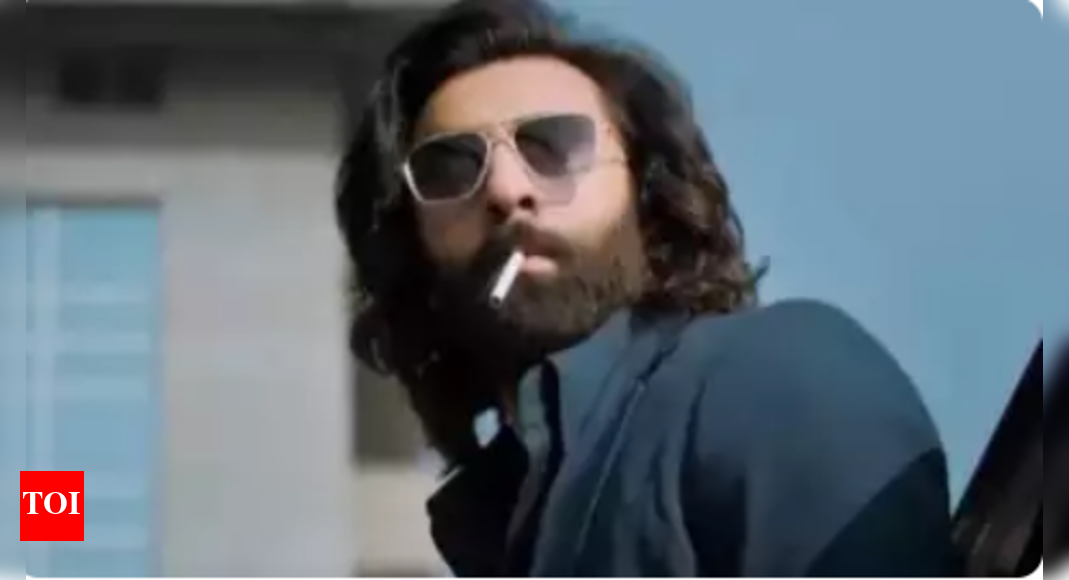 Celebrity hair stylist Aalim Hakim shares more pics of Ranbir Kapoor as ...