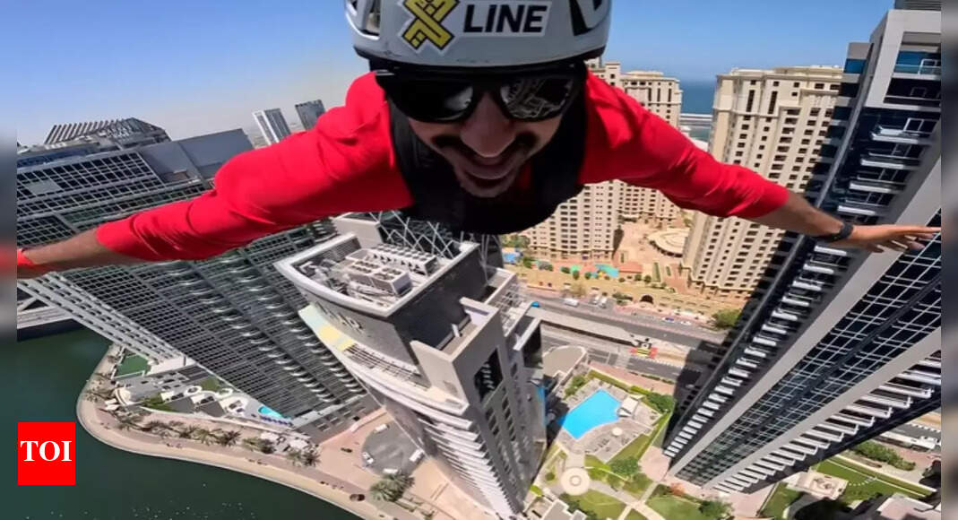 Actor Sathish goes skydiving in Dubai | Tamil Movie News - Times of India