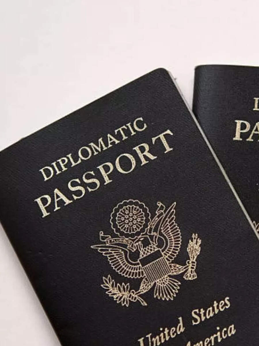 Diplomatic Passport: कौन कर सकता है डिप्लोमेटिक पासपोर्ट को कैंसिल ...