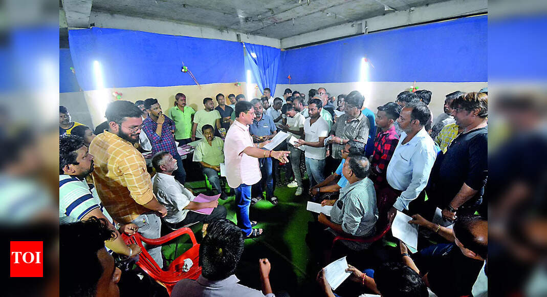 Tapas Roy: Best wishes for Tapas-da but votes with TMC: Kol North in a ...