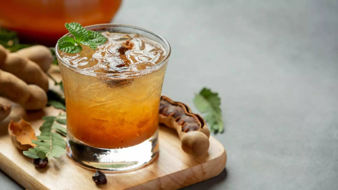 Slim Down With Tamarind Water: Top 5 Reasons To Drink Imli Ka Pani