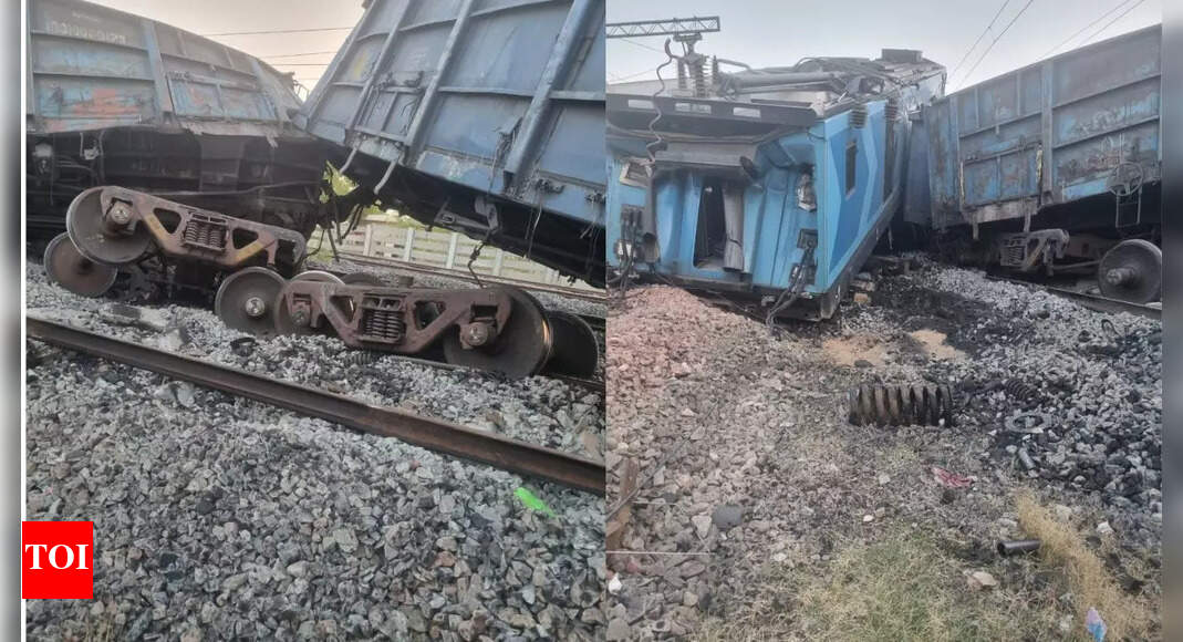 Several trains affected as two goods trains collide in Fatehgarh Sahib ...