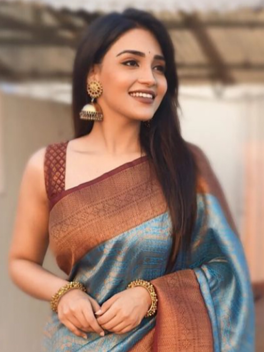 Attractive looks of Dharshana | Times of India