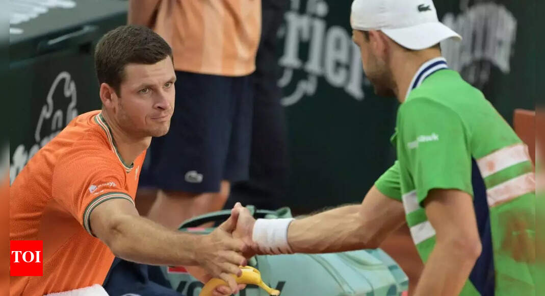 French Open: 'I'm sure whatever he said...': Grigor Dimitrov defends Hubert Hurkacz's umpire ...