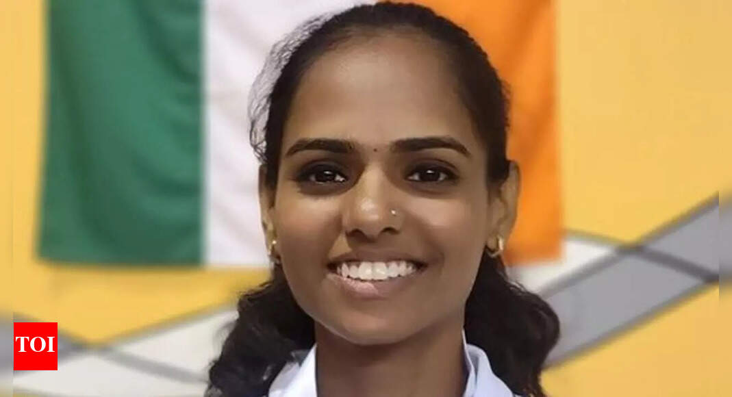 Para badminton player Aarti Patil makes a strong comeback from injury ...