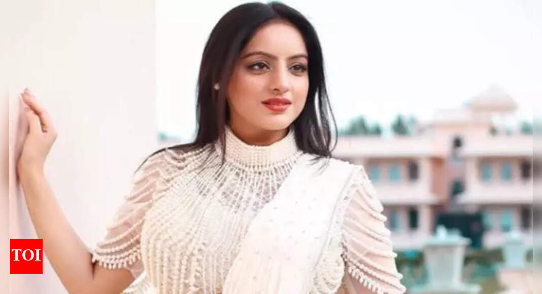 Mangal Lakshmi's Deepika Singh shows her Arabian dance moves; shares a ...