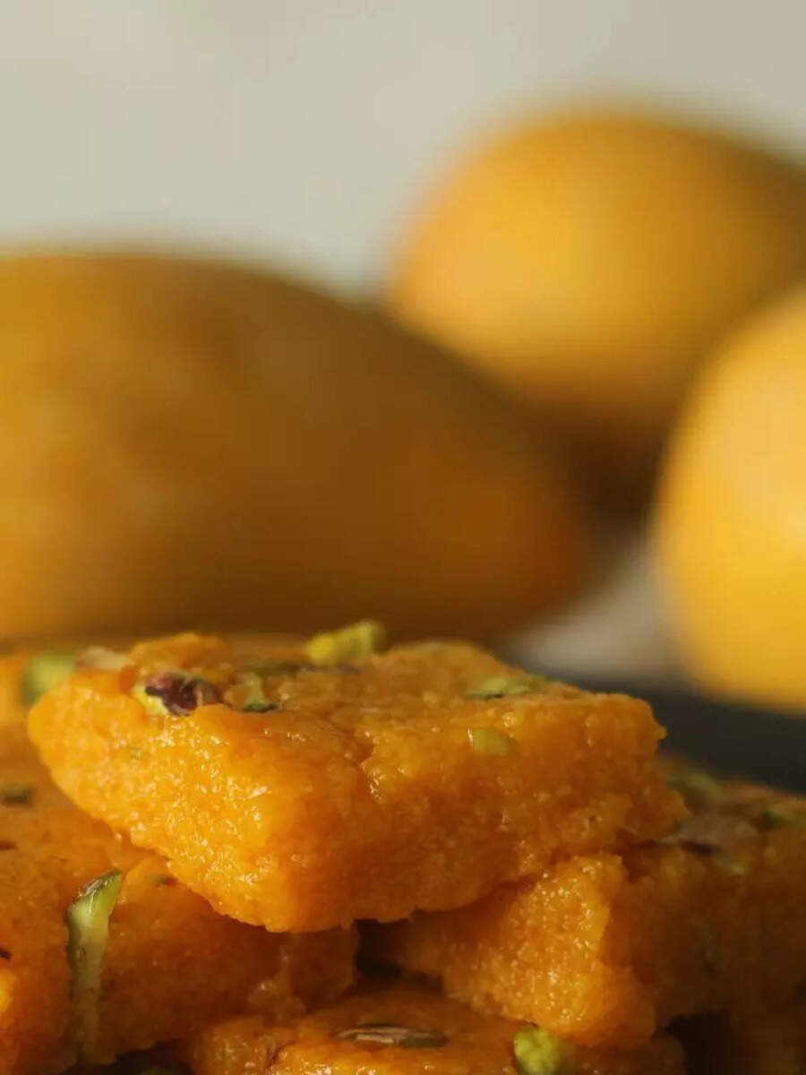 Mango Kalakand Recipe How to make 3-ingredient Mango Kalakand at home ...