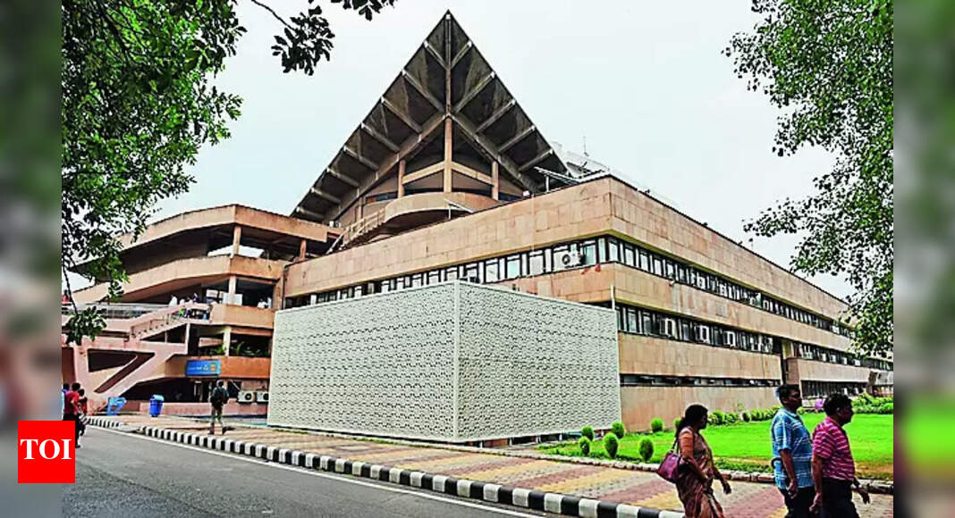 QS Rankings: IIT-D, DU Jump Several Notches on Global List | Delhi News ...