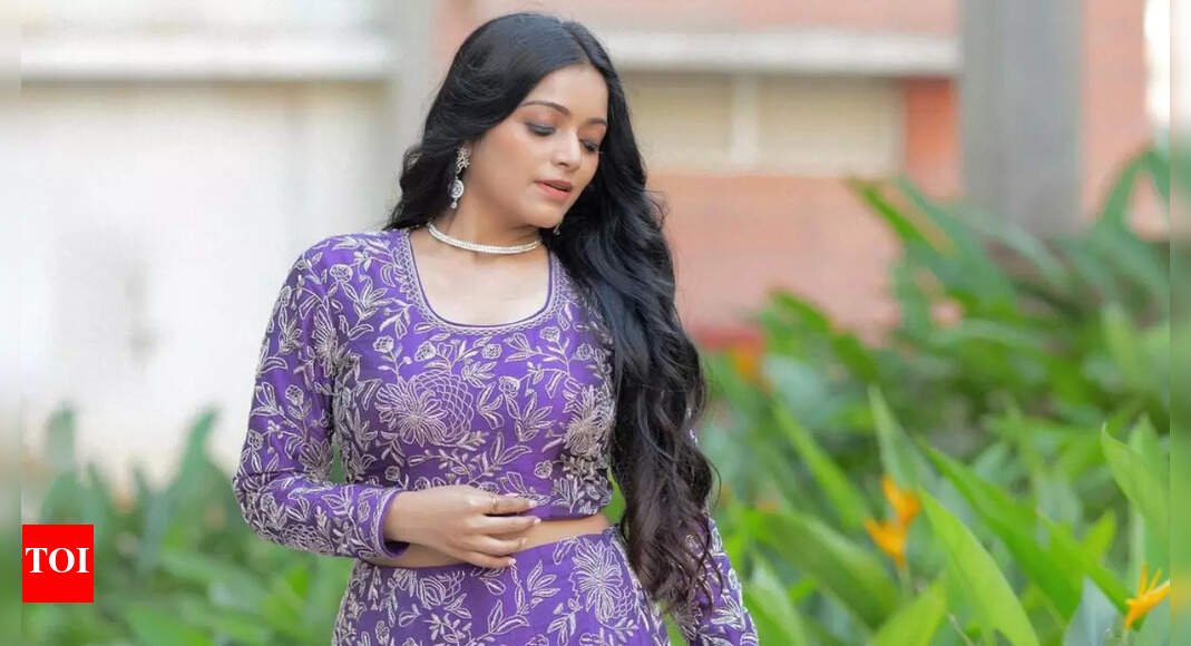 Importance of my role, not number of actors, matters: Janani | Tamil ...